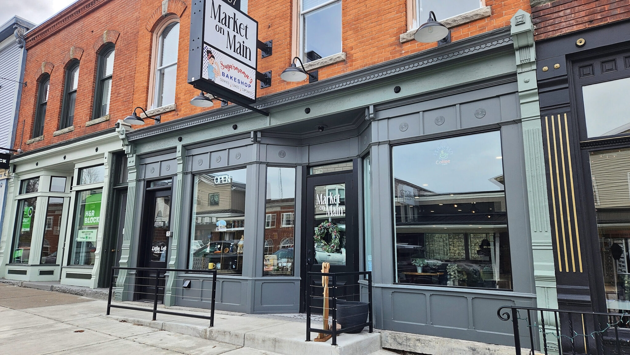 Akron Market on Main